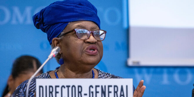 La Directrice générale de l’OMC, Dre Ngozi Okonjo-Iweala reconduit dans ...